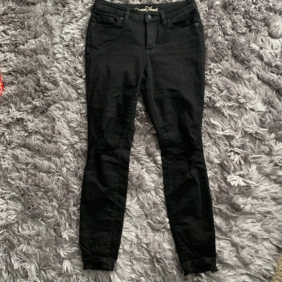 Universal Thread | Jeans | Universal Thread Mid Rise Skinny Black Jeans ...
